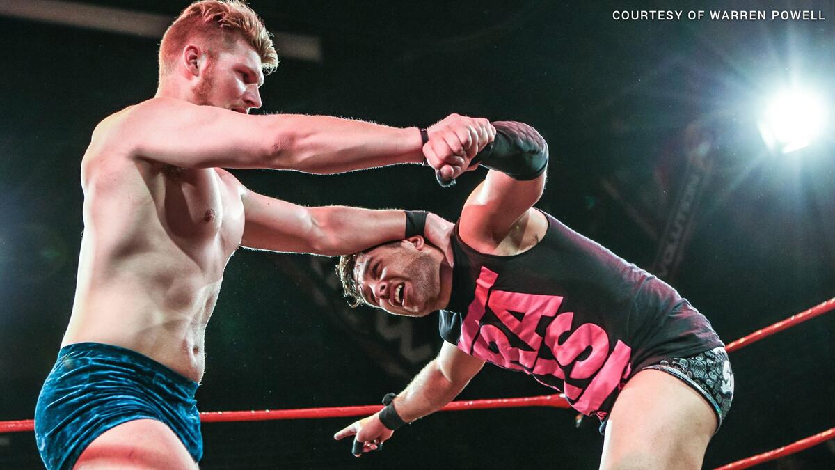 Noam Dar vs. Josh Bodom - Cruiserweight Classic qualifying match at ...