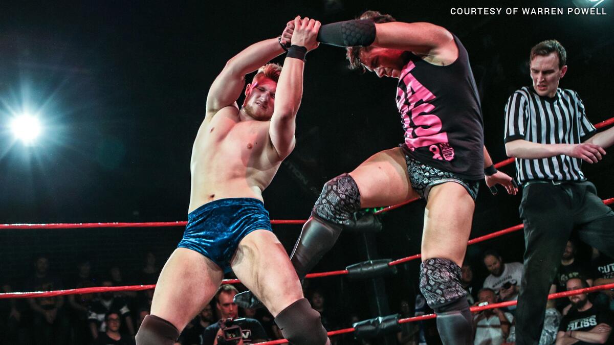 Noam Dar vs. Josh Bodom - Cruiserweight Classic qualifying match at ...