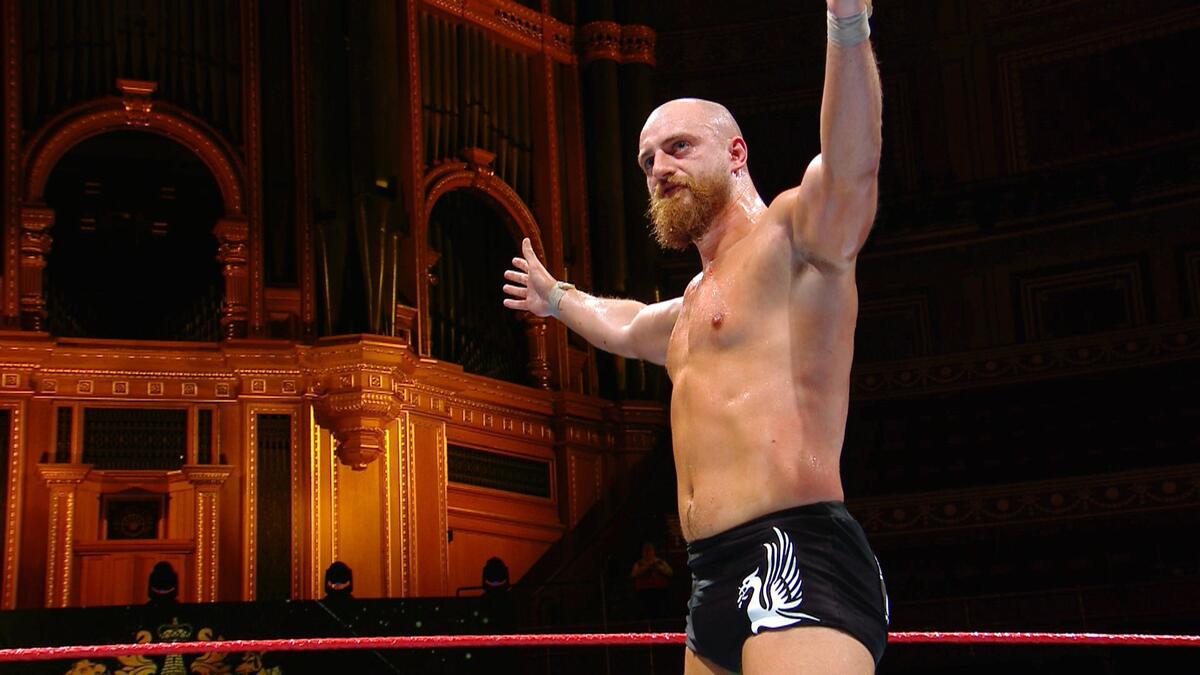 Zack Gibson proclaims his dominance to the crowd at Royal Albert Hall ...